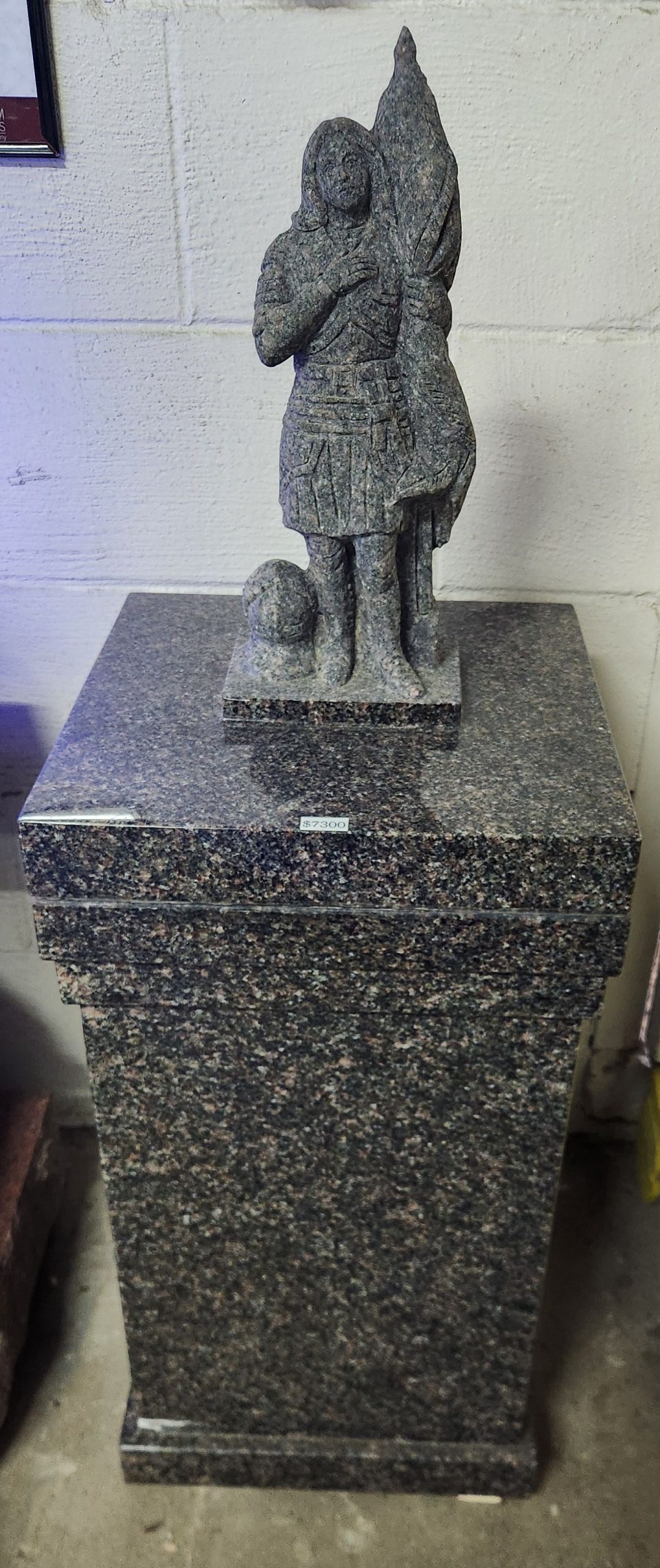 Joan of Arc cremation pedestal – Fenton Memorials